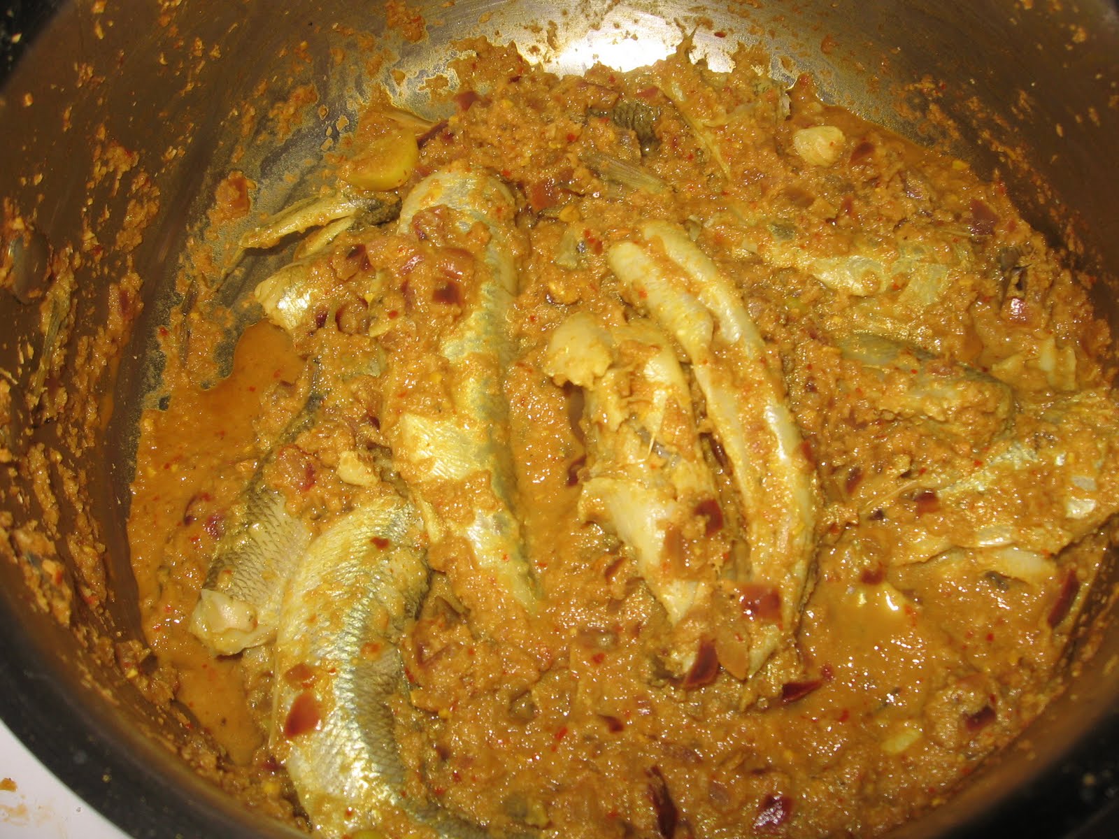 Palates & Palettes: Konkani based fish curry
