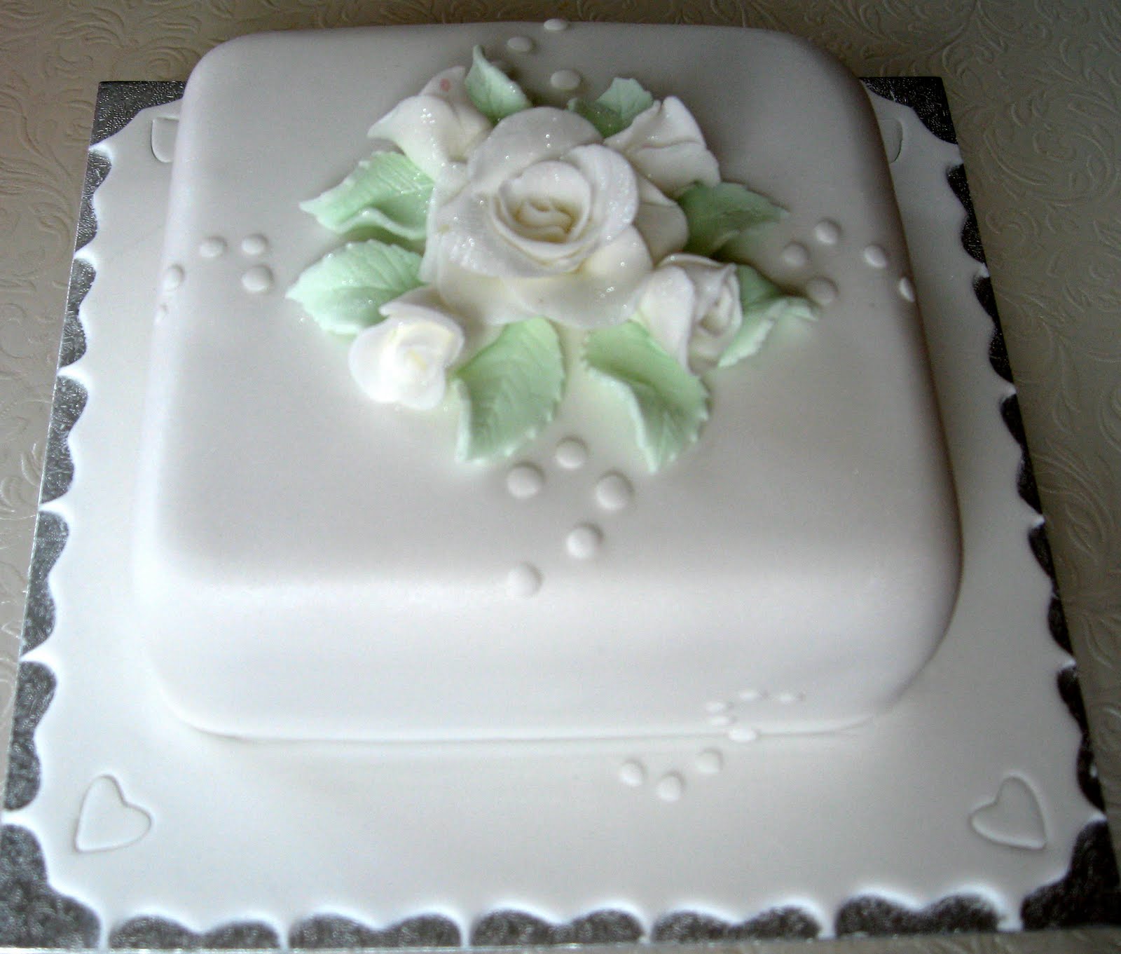 Simply Cakes: White Rose