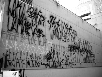 - Sentimentos Escritos : Graffiti X Pichação