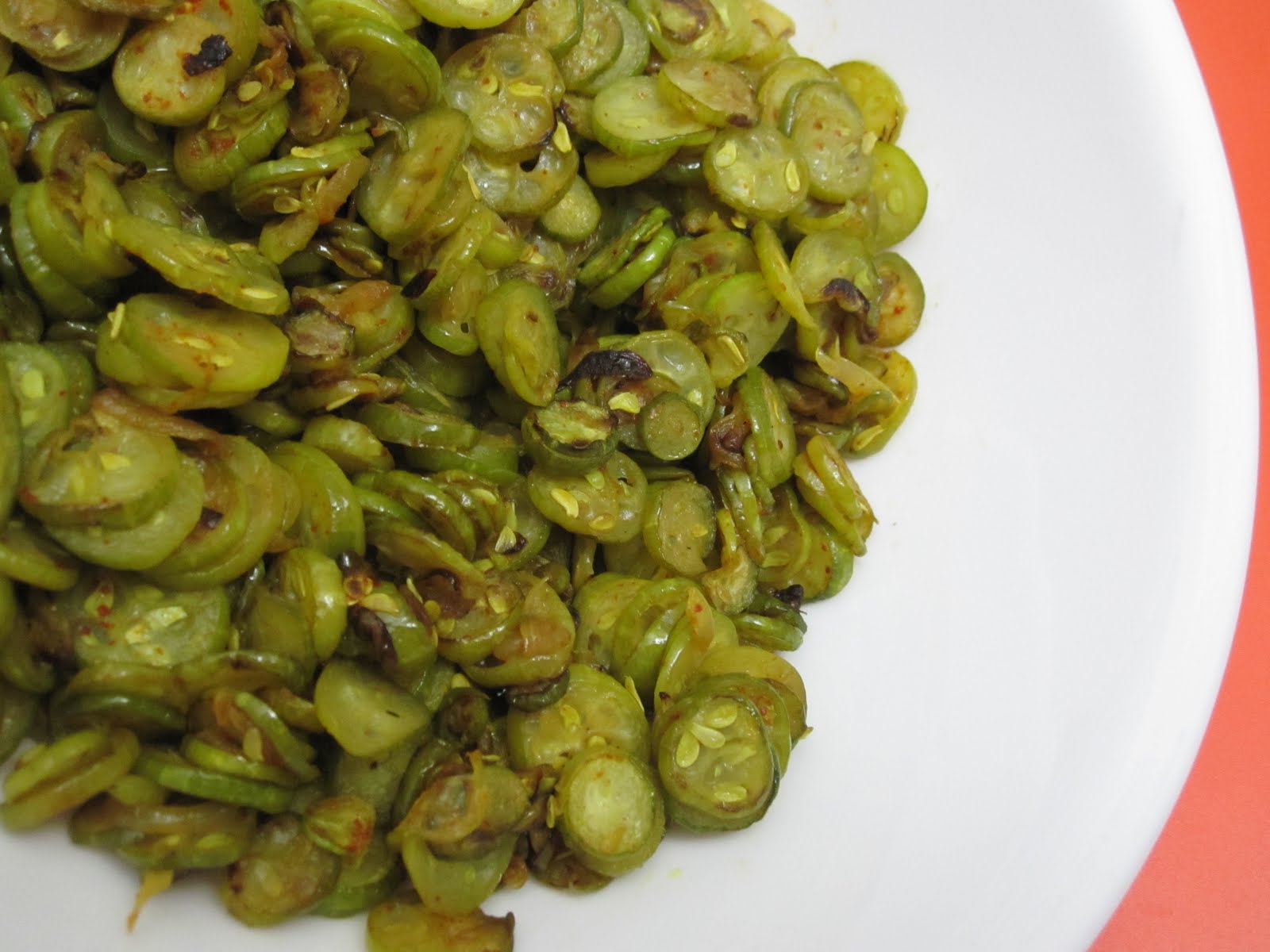 Dondakaya Vepudu / Tindora Fry/Ivy gourd Fry ~ Tamalapaku