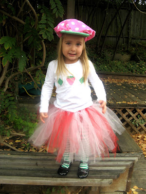 Apt. 90: Tutorial: Strawberry Shortcake Hat