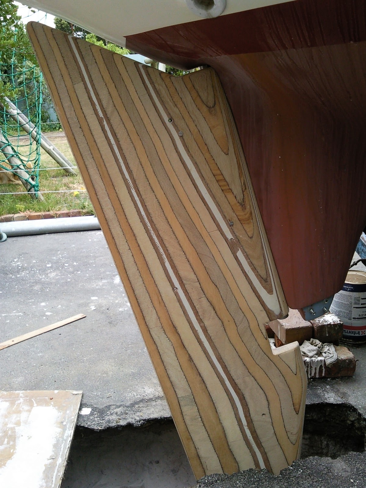 CKD Boats - Roy Mc Bride: Andre makes his Saddler 32 rudder