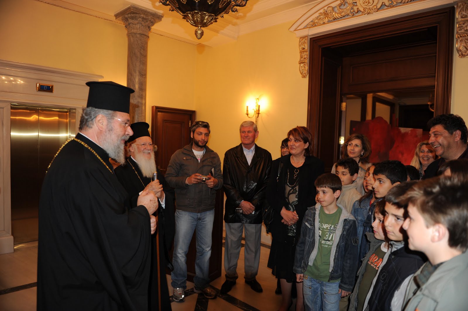 ΦΩΣ ΦΑΝΑΡΙΟΥ: ΤΟ ΔΕΙΠΝΟ ΣΤΟ ΓΕΝΙΚΟ ΠΡΟΞΕΝΕΙΟ ΤΗΣ ΕΛΛΑΔΟΣ ΣΤΗΝ ΠΟΛΗ ΠΡΟΣ ...