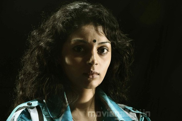 Ambuli Movie Stills, Ambuli 3D Tamil Movie Photo Gallery | Moviegalleri.net