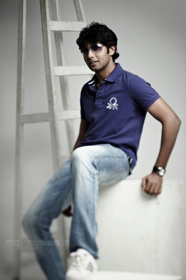test: Aadhav Kannadasan Stills, Actor Aadhav Photoshoot Images