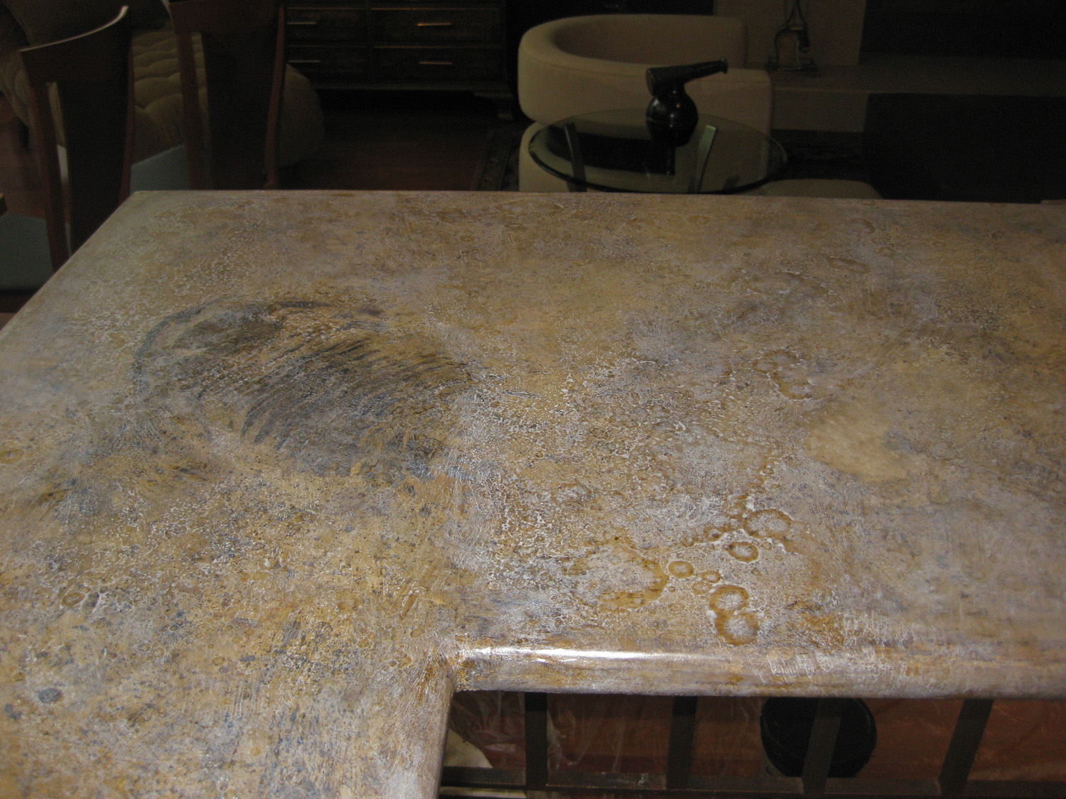 Finishing Acts: Countertop Makeovers: The Fossil Bar