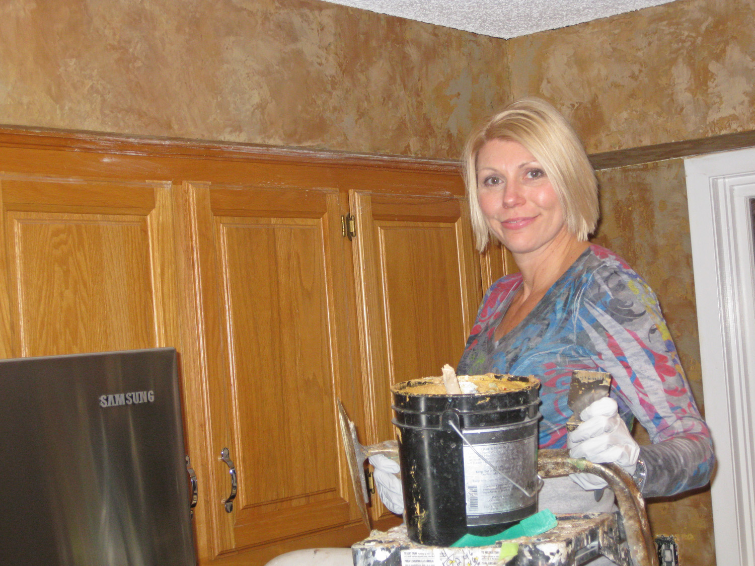 Finishing Acts: Three Color Lusterstone