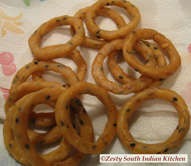 Chegodilu / Chekodilu/ Deep Fried rice flour rings For ICC - Zesty ...