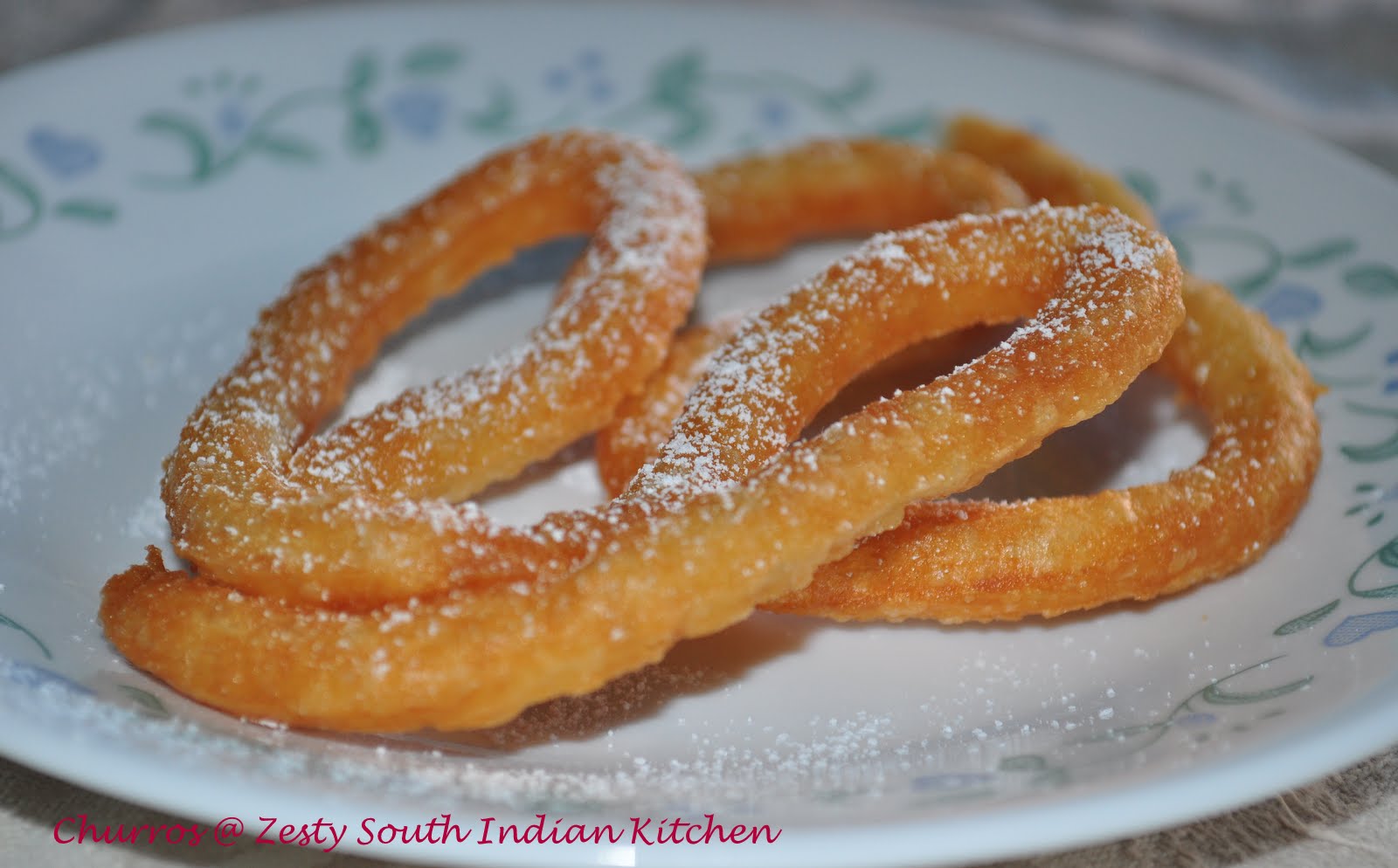 Churros con chocolate / Churros and Chocolate Sauce - Zesty South ...