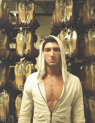 Favorite Hunks & Other Things: A Bit More of Evan Lysacek