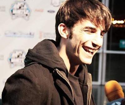 Favorite Hunks & Other Things: Favorite Import of the Day: Israel Rodríguez