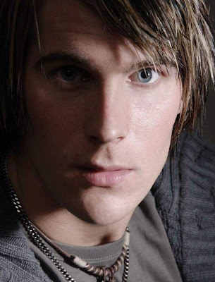Favorite Hunks & Other Things: Import of the Day: Basshunter