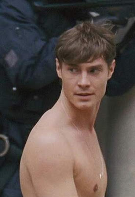 Favorite Hunks & Other Things: Tuesday, February 10, 2009