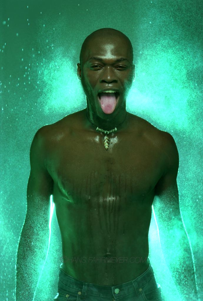 Favorite Hunks & Other Things: Pic Series of the Day: 'Dust Of Water ...