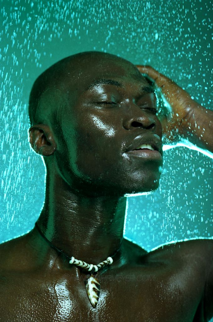 Favorite Hunks & Other Things: Pic Series of the Day: 'Dust Of Water ...