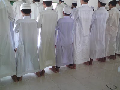 kedudukan saf dalam solat