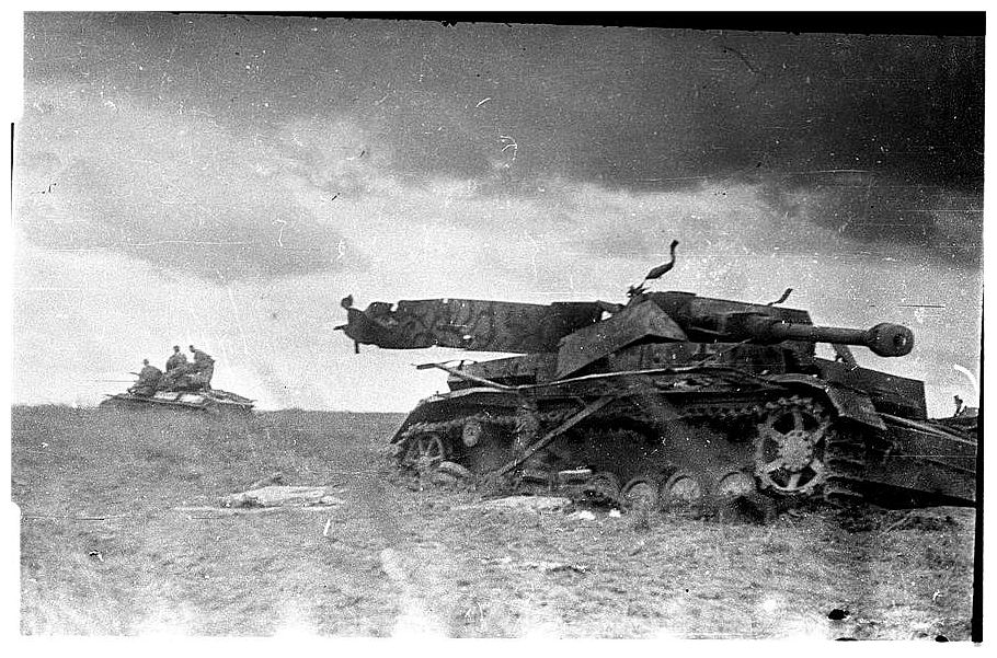 HISTORY IN IMAGES: Pictures Of War, History , WW2: The Russian Front ...