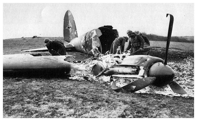 HISTORY IN IMAGES: Pictures Of War, History , WW2: Fall of France. May 1940