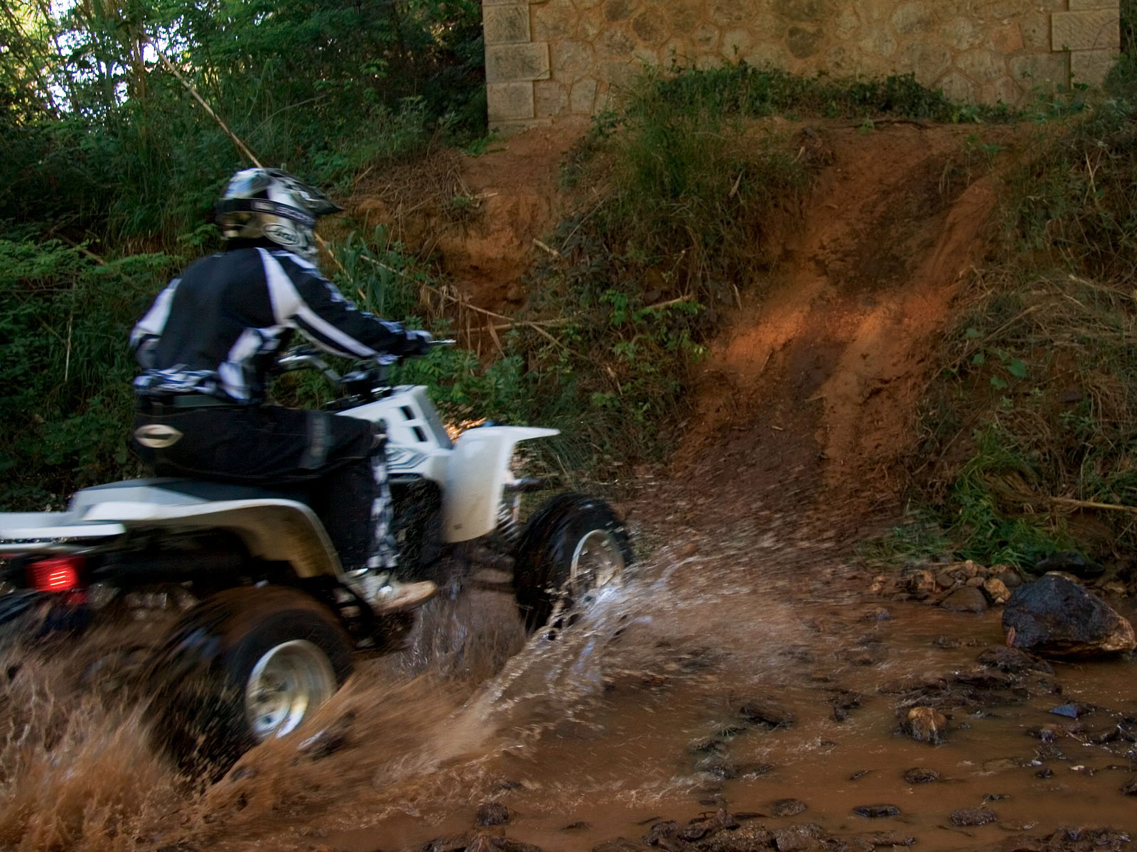 2006 YAMAHA Banshee 350 ATV pictures, review