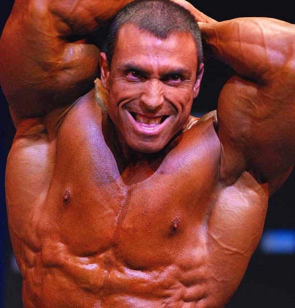 Muscle Lover: Spanish bodybuilder Marcos Chacon