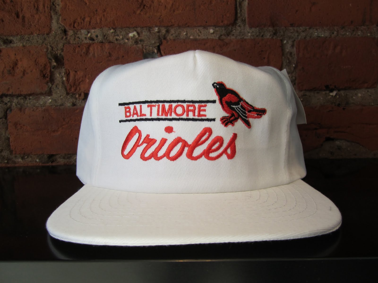 FLAT SPOT SKATE SHOP: VINTAGE SNAPBACKS HATS......