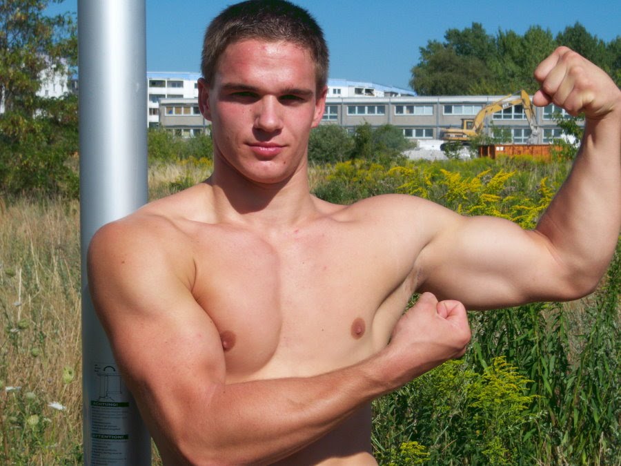 Perfect Muscle: Outdoor Muscle