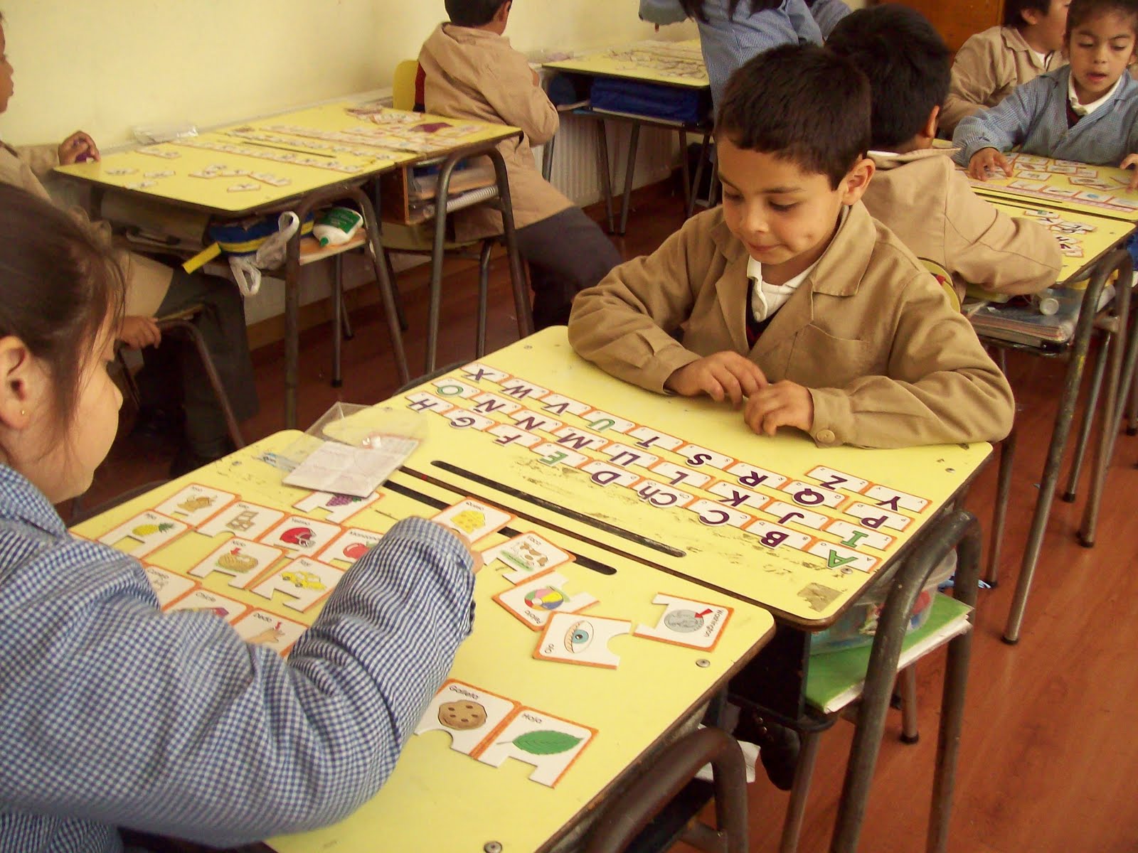 CRA Louis Pasteur: Trabajando con el abecedario