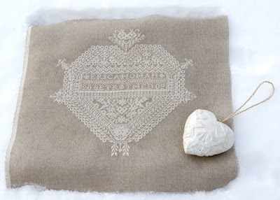 N e e d l e p r i n t: The Needleprint Infinity Bridegroom's Hearts ...