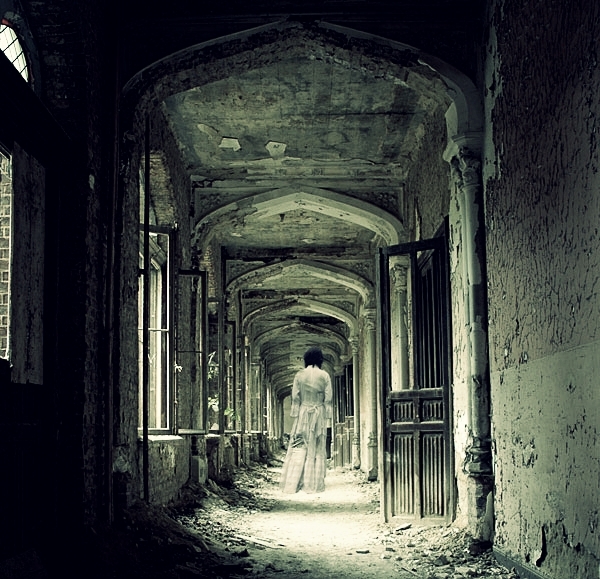 Mark Ton: Week 6- Newspaper Article - Ghost Stories Haunt Pike Place Market