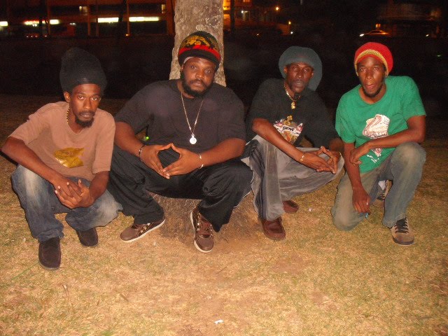 RAS TONTON FYA BURNING: Entrevista com Vaughn Benjamin, vocal do Midnite