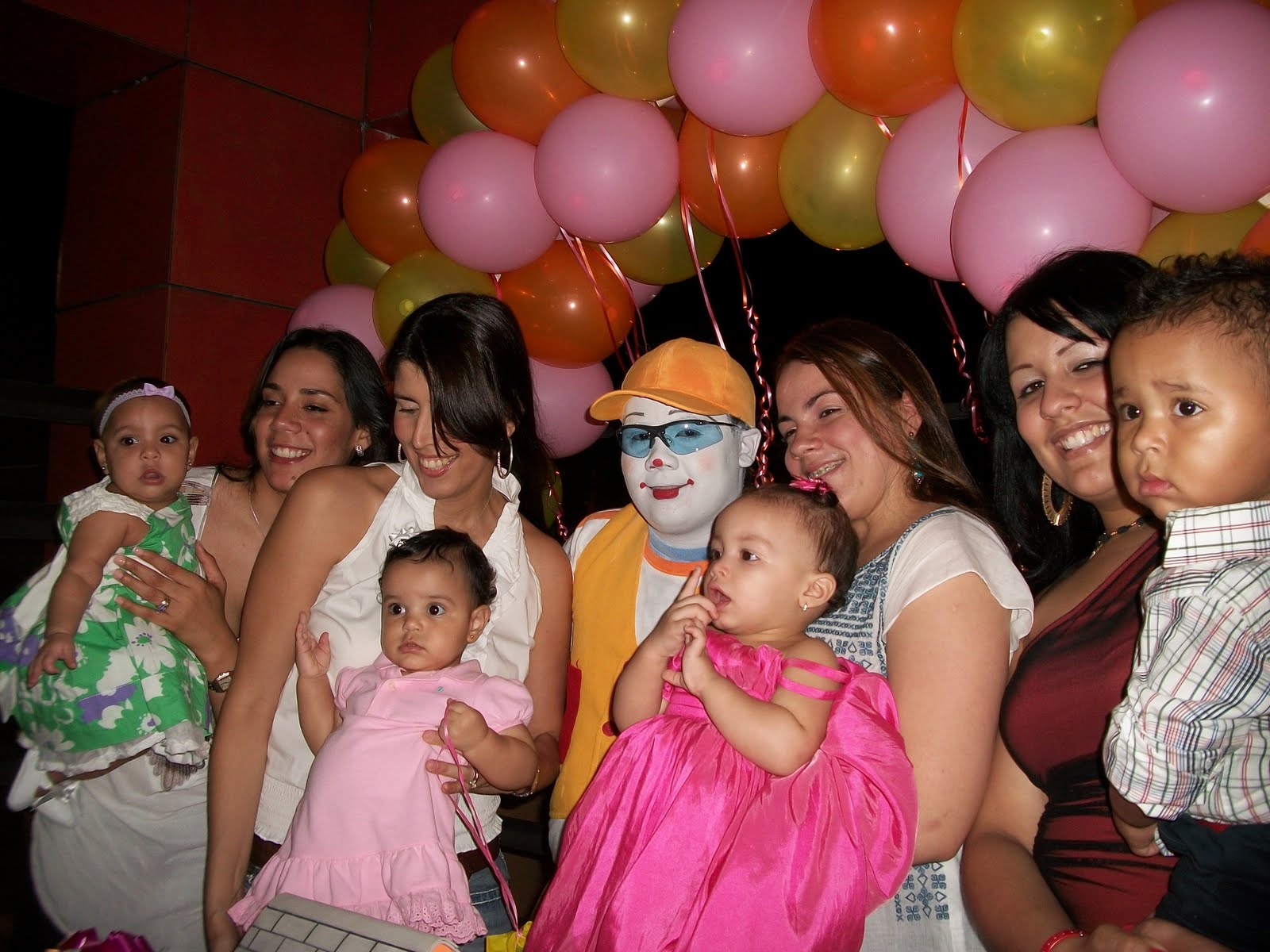 PELUCHIN EN PIZZARELIS ~ PELUCHIN SHOW