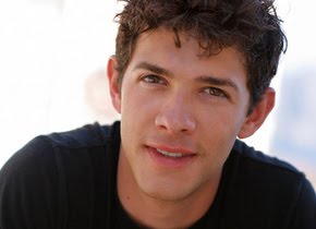 Best stars from side to side: who's Michael Rady