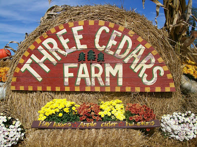 The Barb Bunch: Fall is Here!!...A Visit to Three Cedars Farm!!
