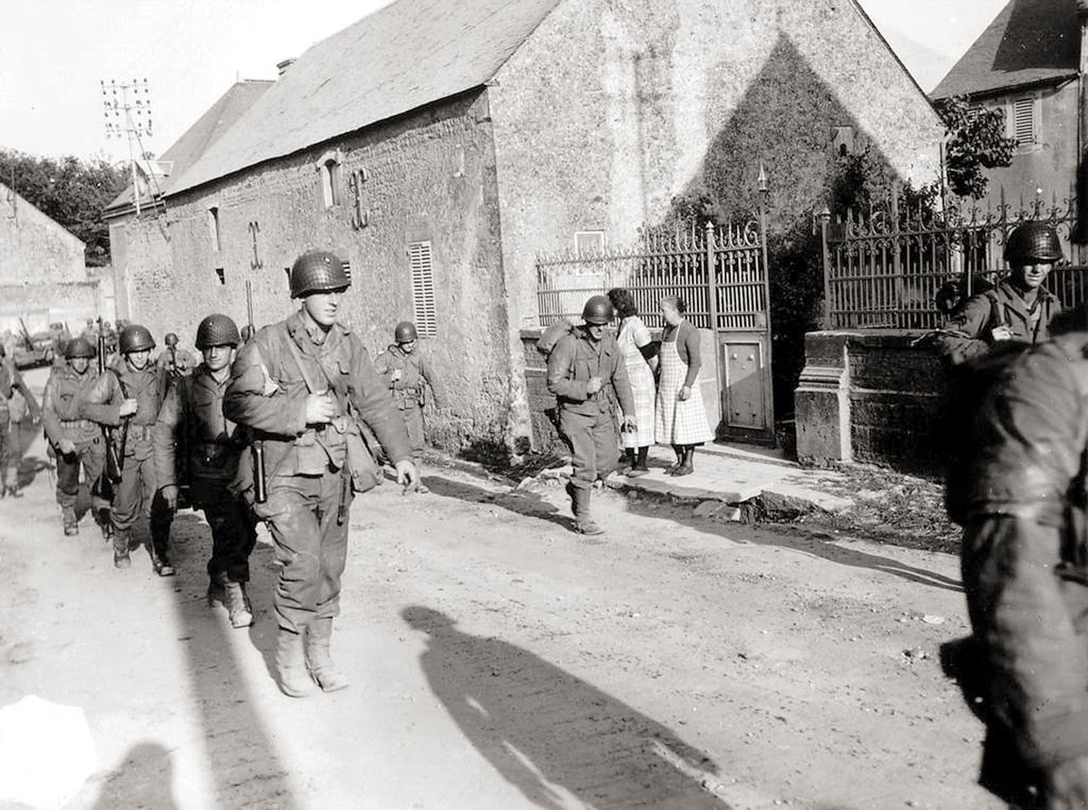 The Indianhead: The 2nd Division in Normandy