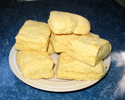 Safely Gathered In: Food Storage Friday: Best-Ever Buttermilk Biscuits