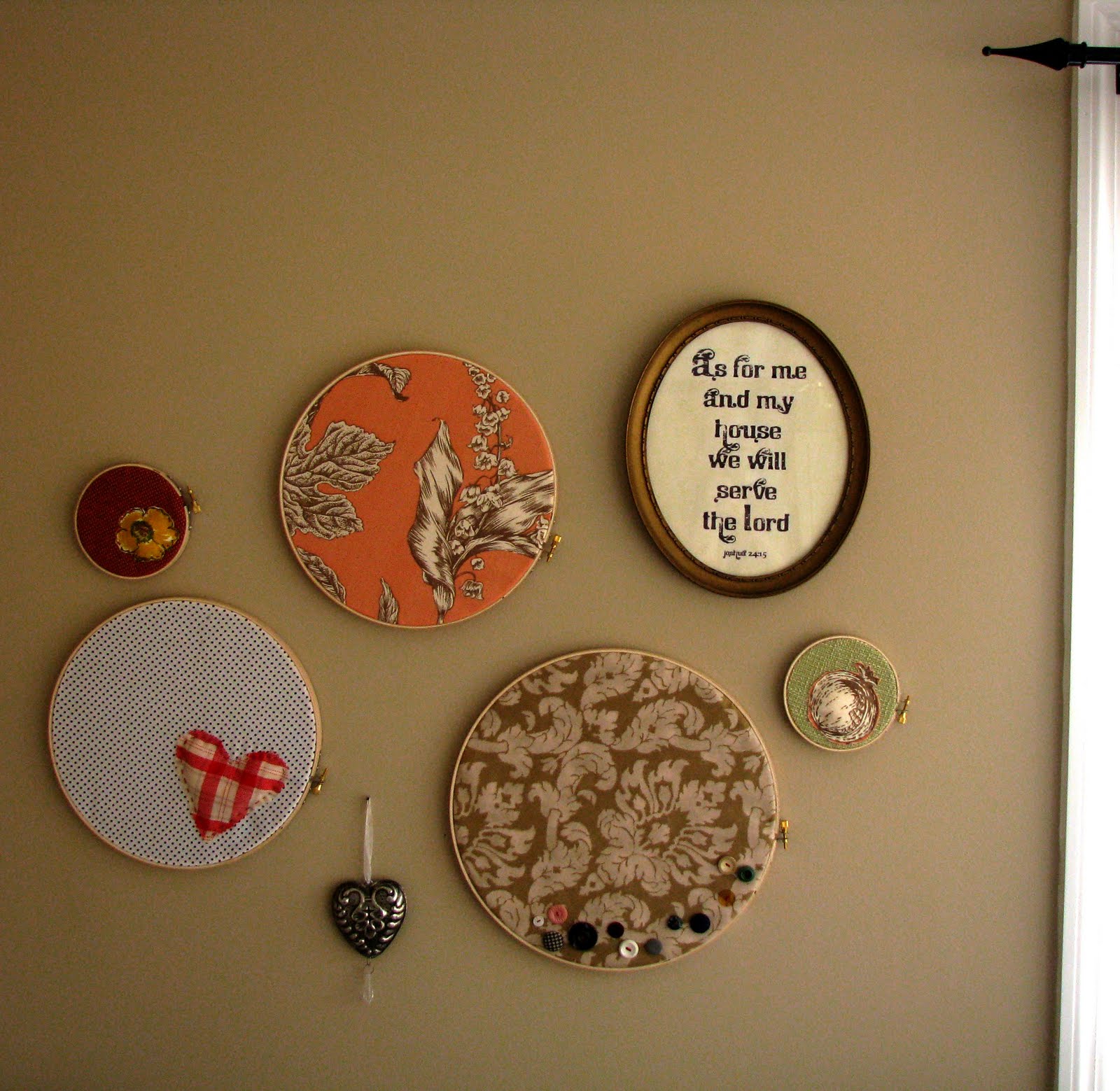 Mostaza Seed: I Heart Hoop Wall Art