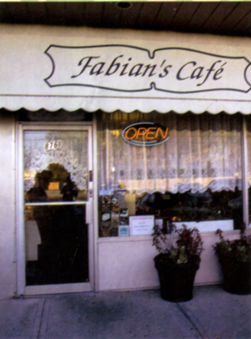 Mimi's Cake Tour: Fabian's Café