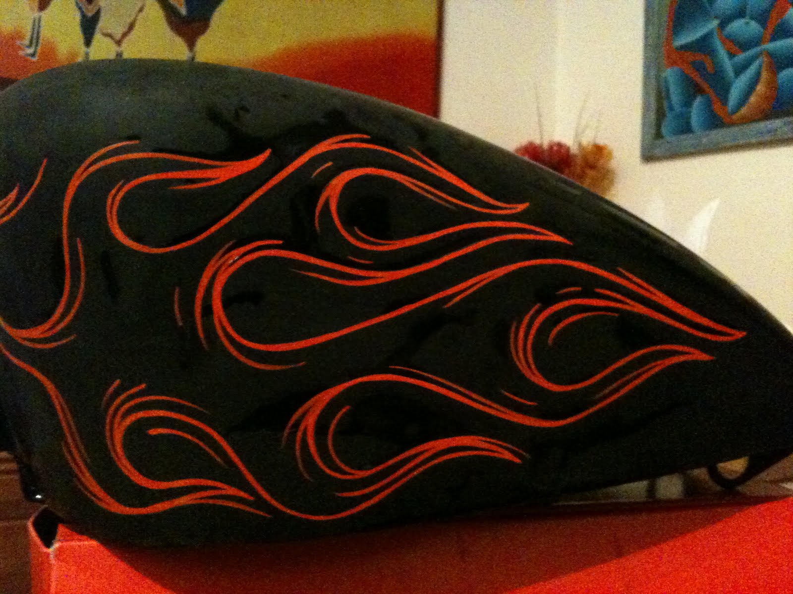 AL design: tank for sporty pinstriping flame