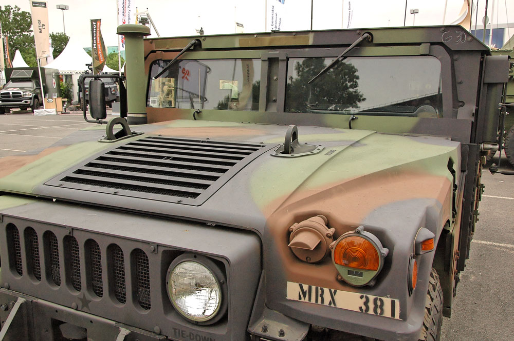 La Ca Nha de Dien Cai Dau: MRAP et HMMWV