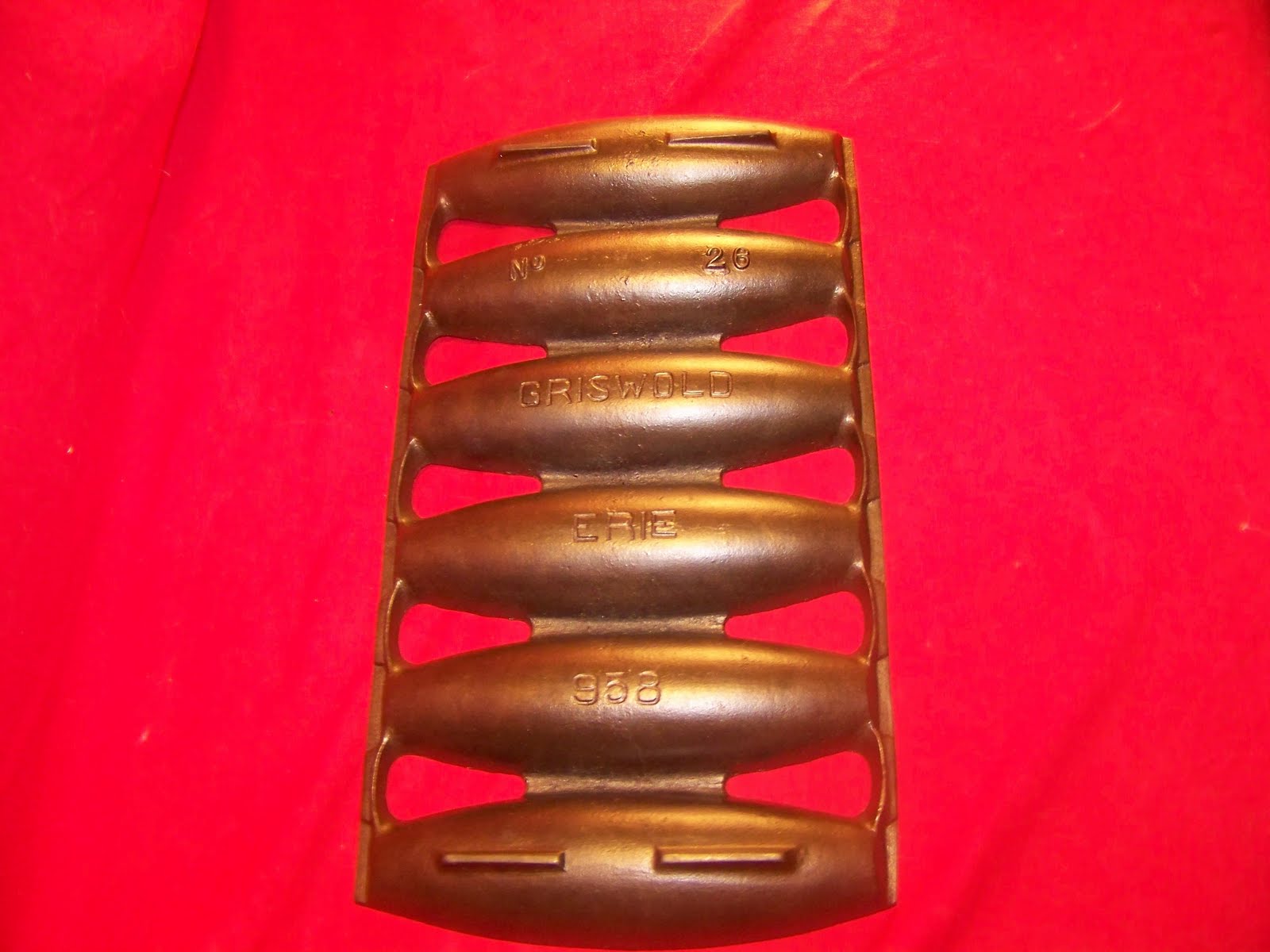 Griswold Store: Griswold #26 Vienna Roll Pan - Pattern #958