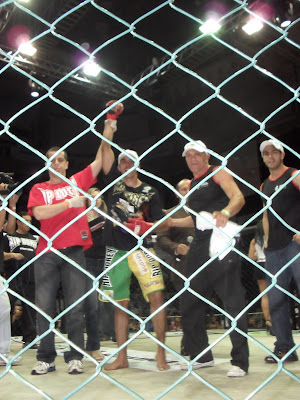 Ely Kickboxing MMA/BH: Thiago Michel abate Felipe Olivieri!