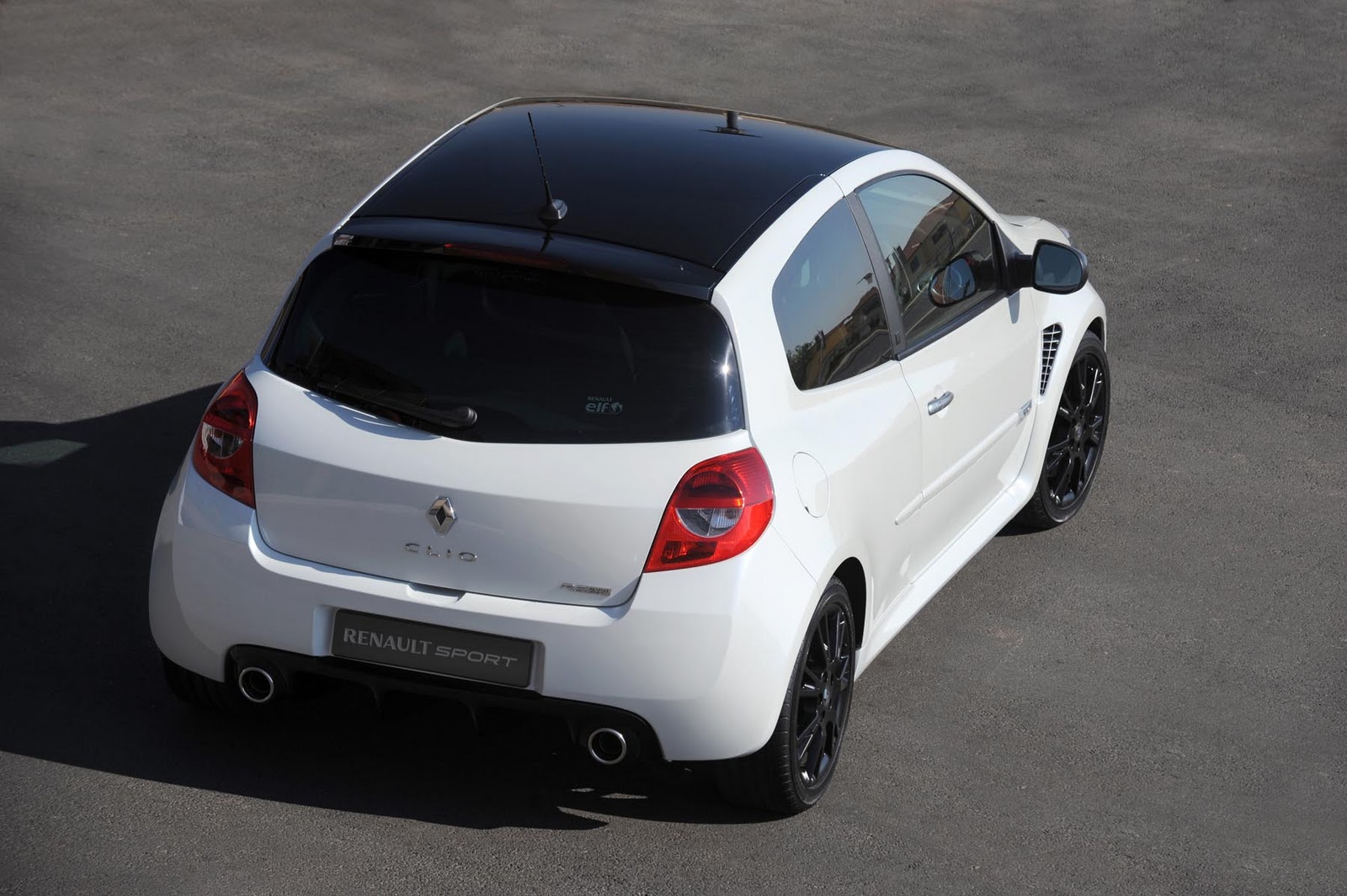 mini coupe concept: 20TH ANNIVERSARY RENAULT CLIO RS PRICED