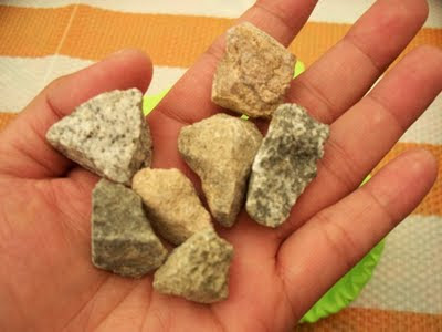 Kupenuhi PanggilanMu.....: Kantong Batu Melontar Jumrah