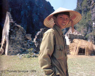 Le Drapeau de fumée: Thomas GOISQUE : Le photographe au regard à la ...