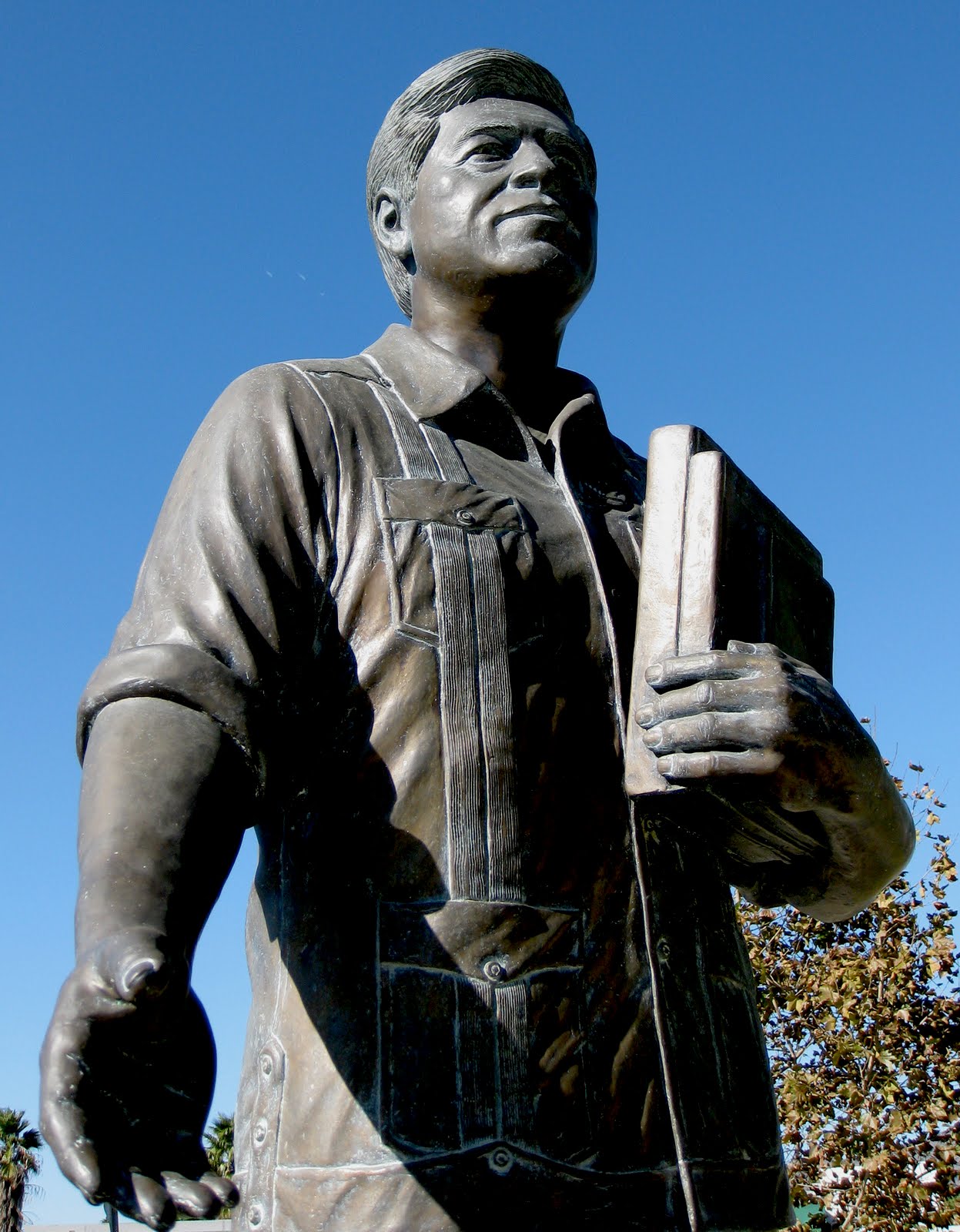 The Museum of the San Fernando Valley: CESAR CHAVEZ MEMORIAL IN SAN ...