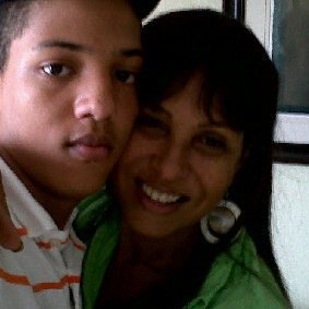 BIOGRAFÍA ADA GUZMÁN