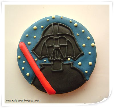 {Katie's Something Sweet}: Darth Vader Cookie