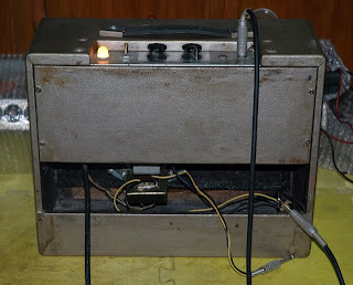 Guitars, Amps and Other Gear: Teisco Model #62 Tube Amp