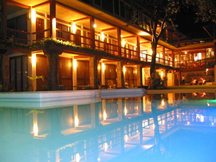 Travel Tours Philippines: Punta Bulata - White Sand Beach Resort