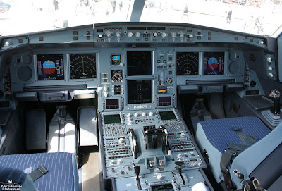 airplane-pics: airbus a330 cockpit photos